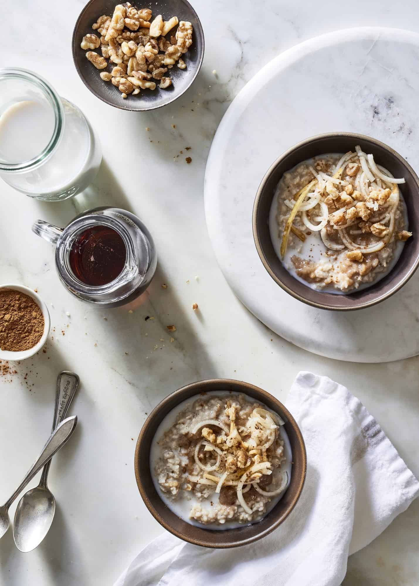 Chai-Spiced Pear Oatmeal {Vegan, Gluten-Free} - The Blender Girl